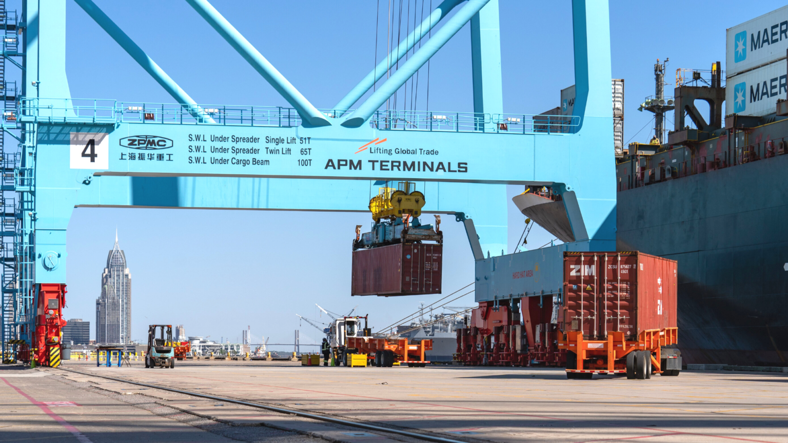 ANOTHER RECORD-BREAKING MONTH FOR THE PORT - Port of Mobile